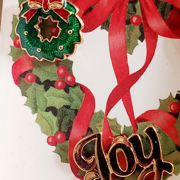 Avon | Jewelry | Vintage Avon Joy Pin And Holly Earrings Set | Poshmark